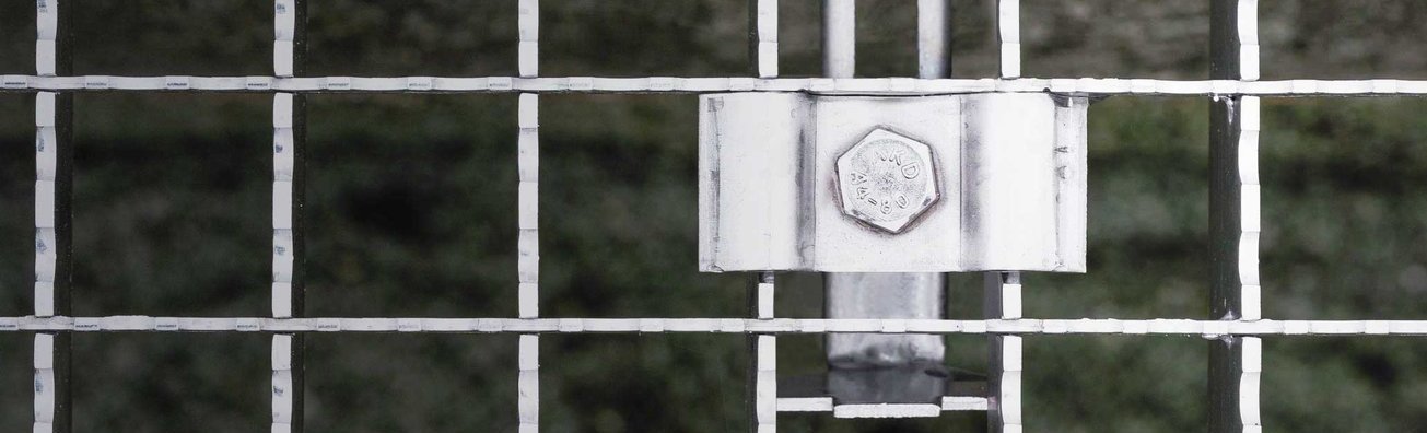Gitterrost Befestigungssysteme – Direkt informieren | GI-RO